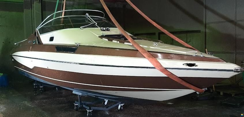 Glastron Carlson CV 27, CHF 29.900,-