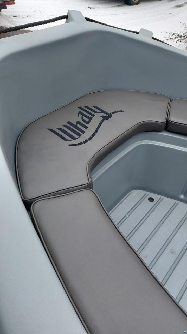 2022 Whaly 370, EUR 2.995,-