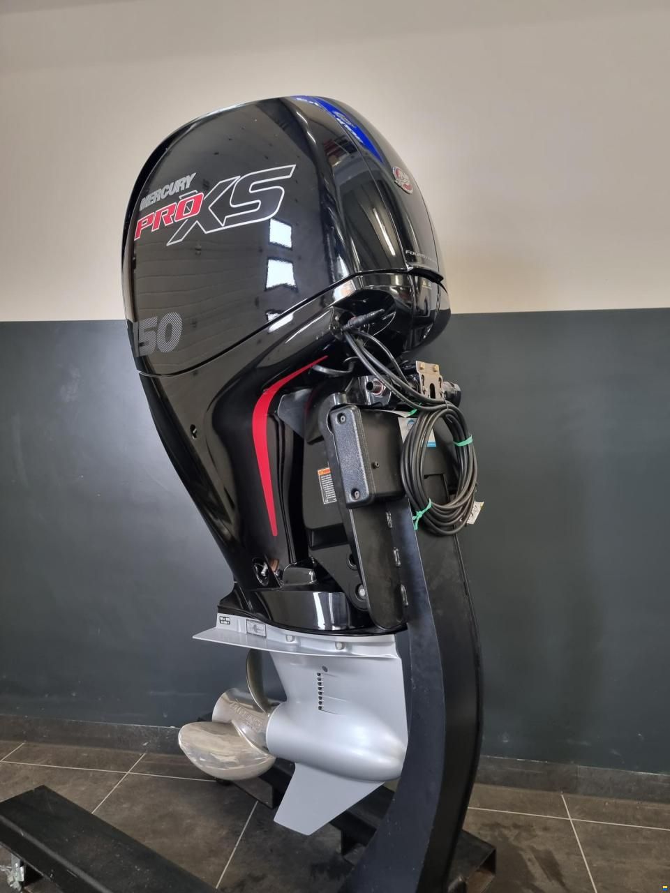 Mercury F 150 PRO XS, 5 years warranty, EUR 16.950,-