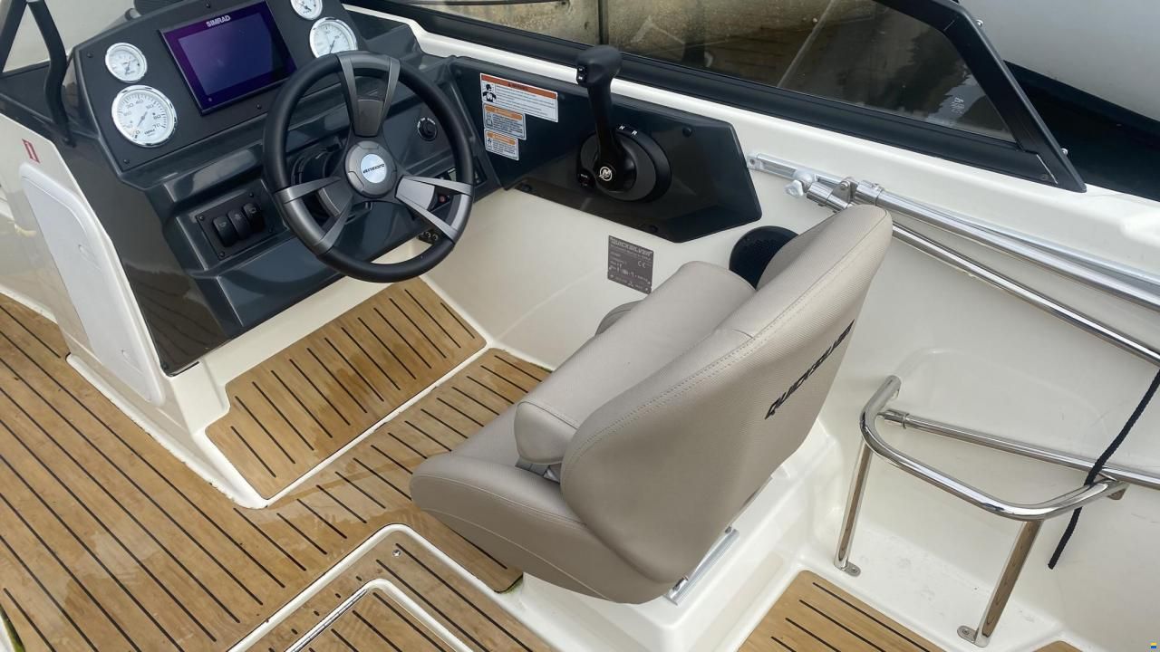 2021 Quicksilver (Brunswick Marine) 555 Bowrider 115 PS, EUR 32.500,-