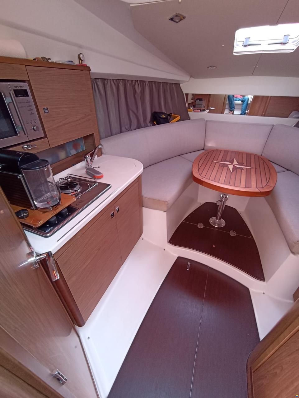 2012 Jeanneau Leader 8, EUR 89.000,-