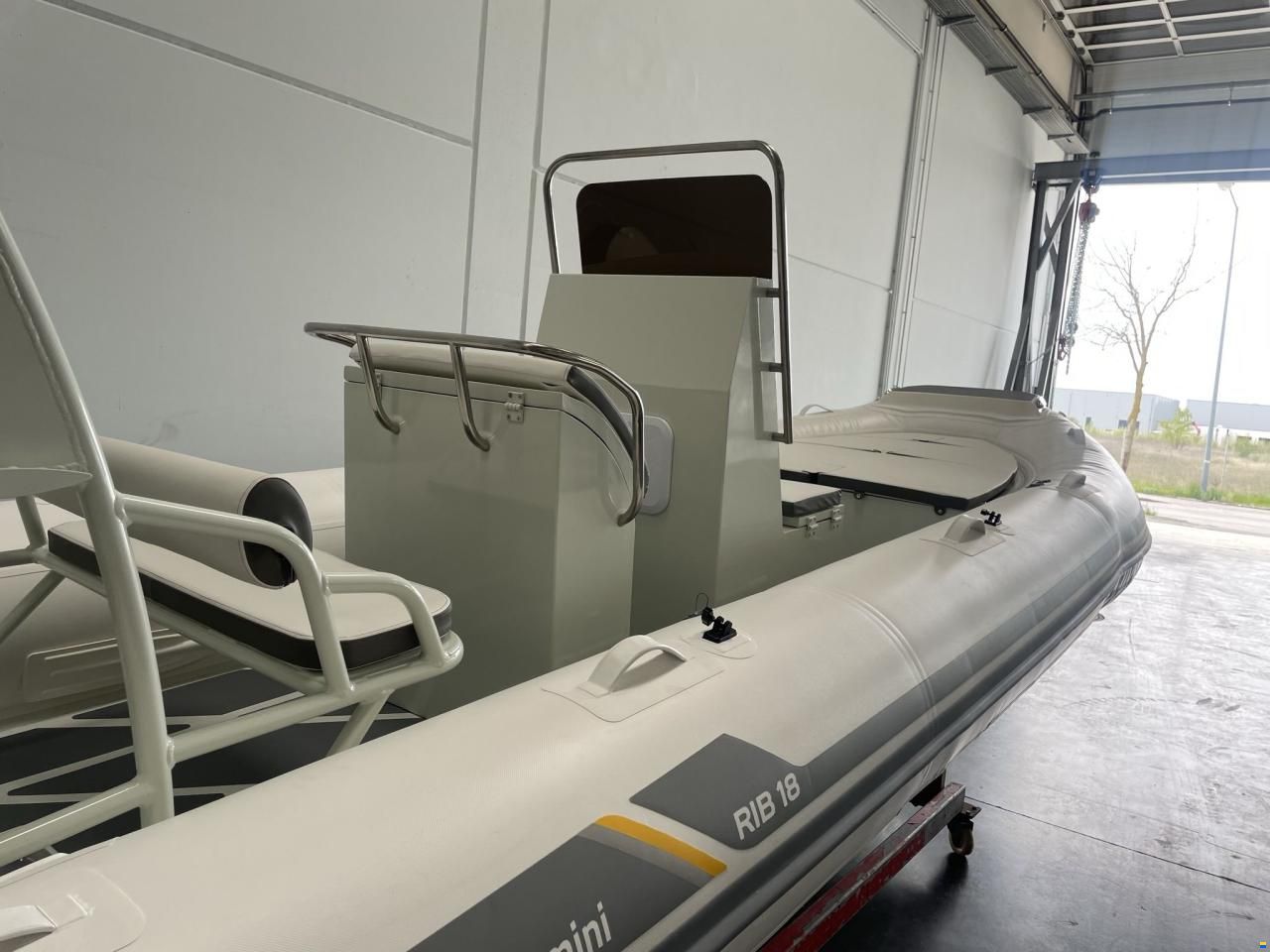 2022 ZAR mini RIB 18 SC, EUR 16.900,-