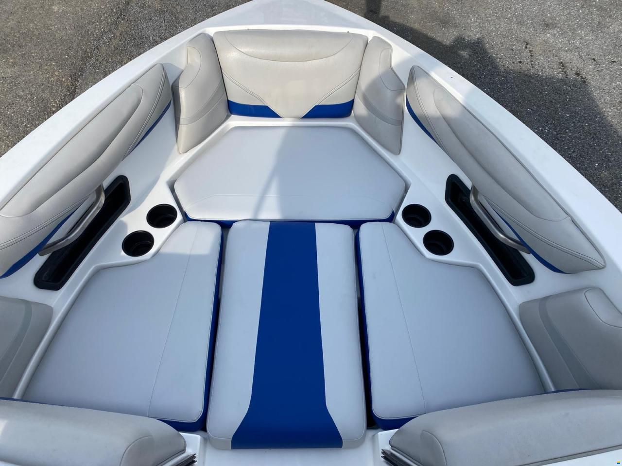 2018 Axis T22, EUR 82.500,-