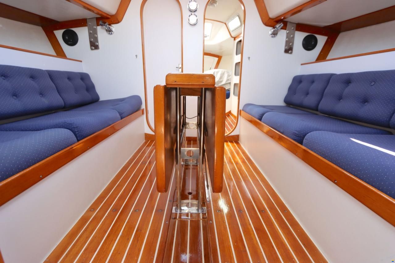 1992 J BOAT J39, 54 500