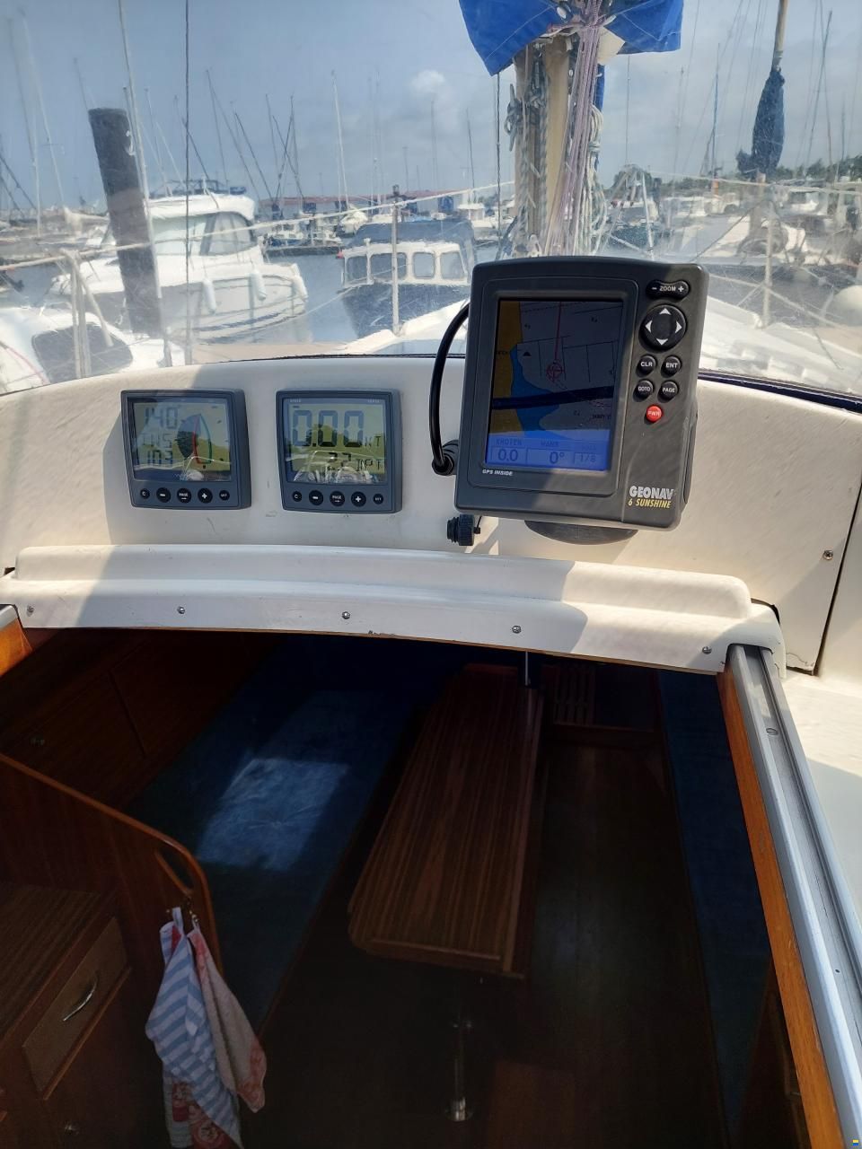 1976 Conyplex Contest 31 HT, 20 000