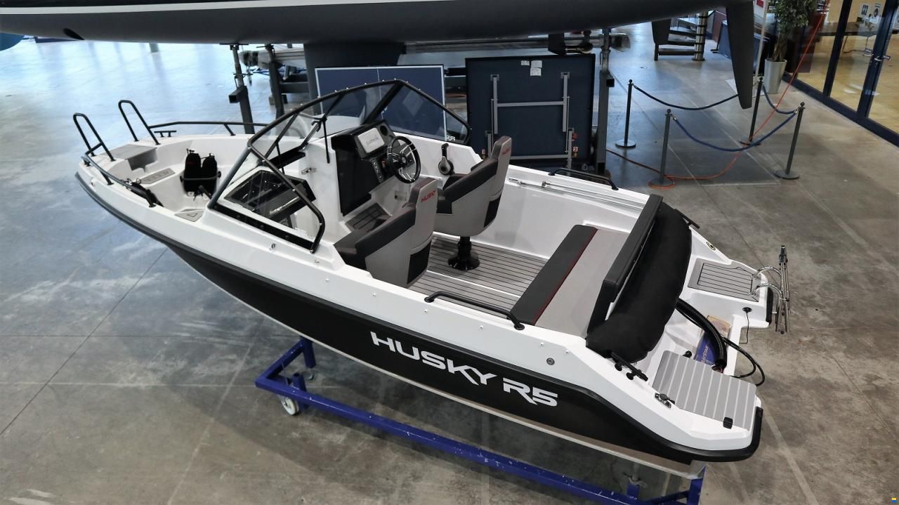 2022 Finnmaster Husky R5, EUR 41.190,-