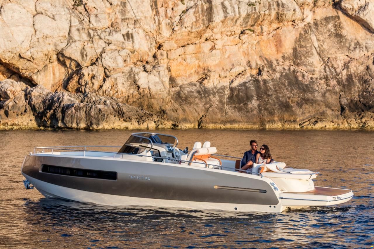 2022 Invictus GT280, EUR 170.000,-