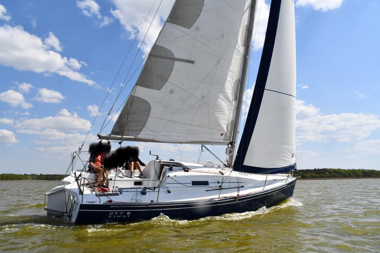 2007 Bénéteau First 27.7, EUR 40.000,-