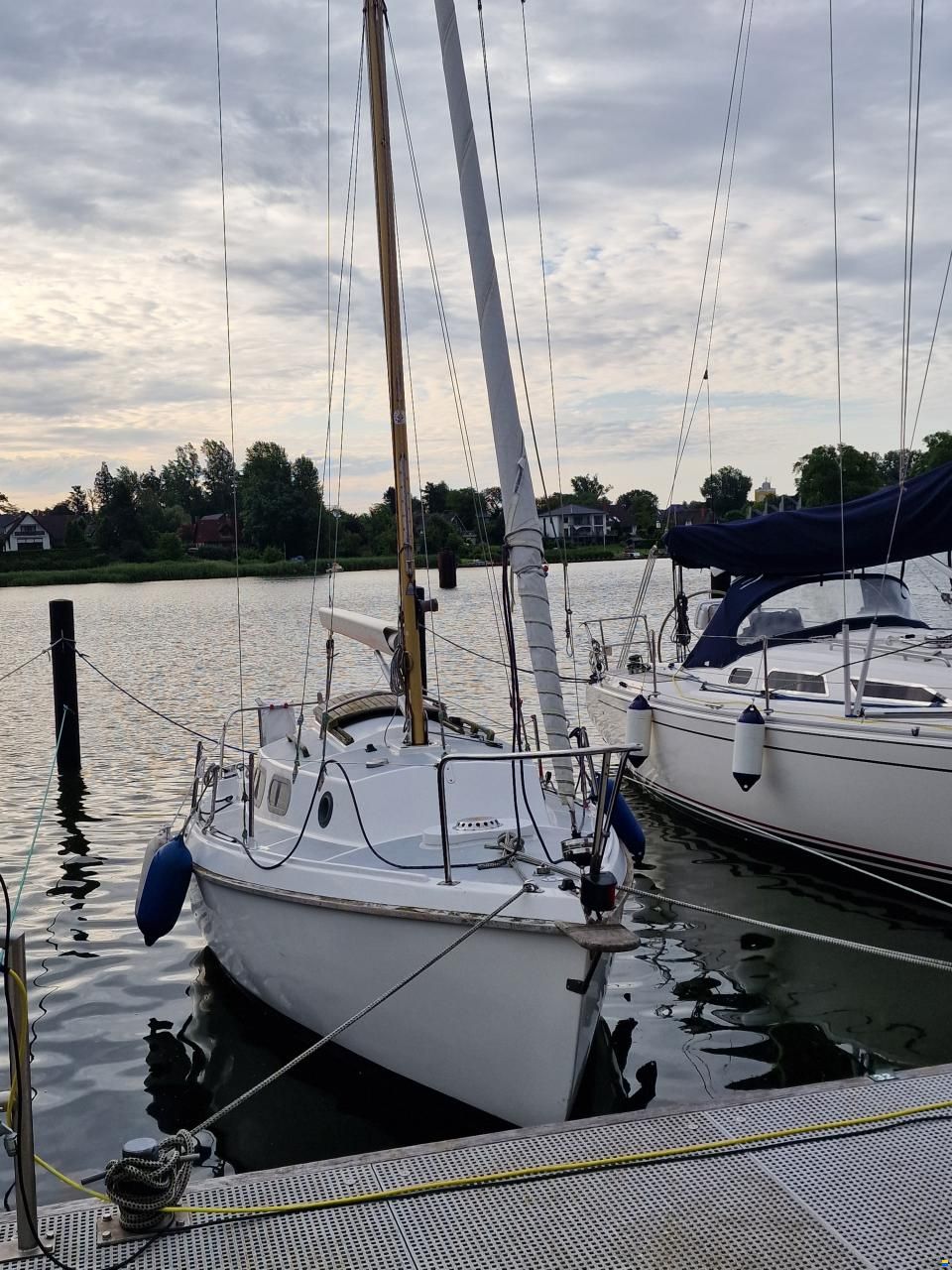 Westerly 22 cirrus