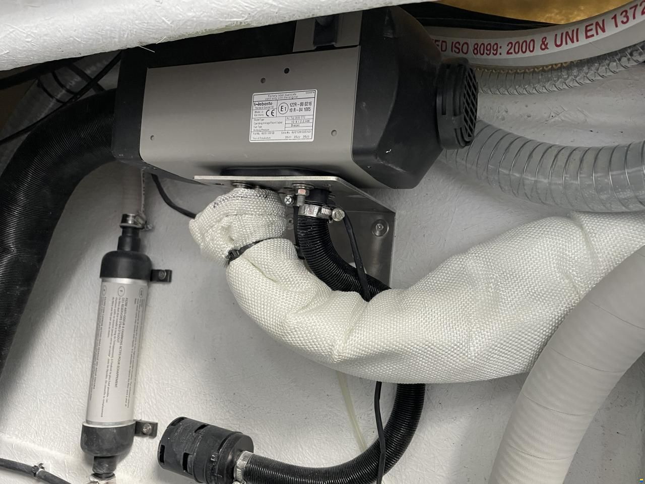 2023 Massiv Boats MASSIV BOAT Cabin 695 / Spoiler, 106 097