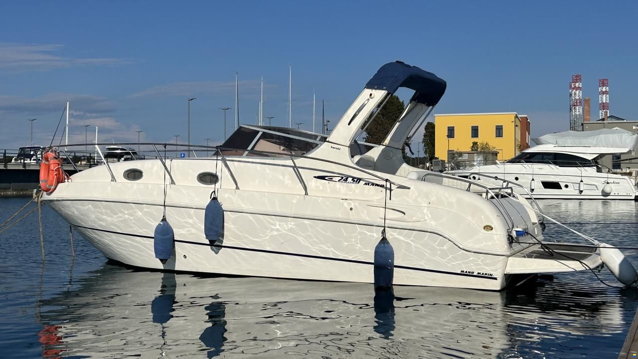 2017 Manò Marine 24.50, EUR 39.500,-