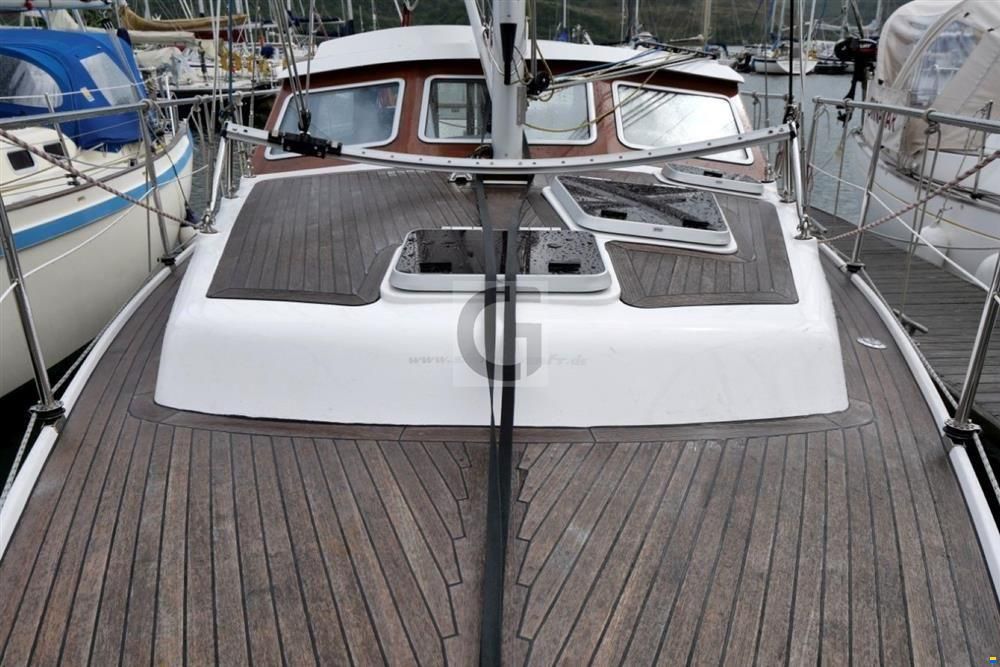 2009 Sirius 32 DS, 129 950