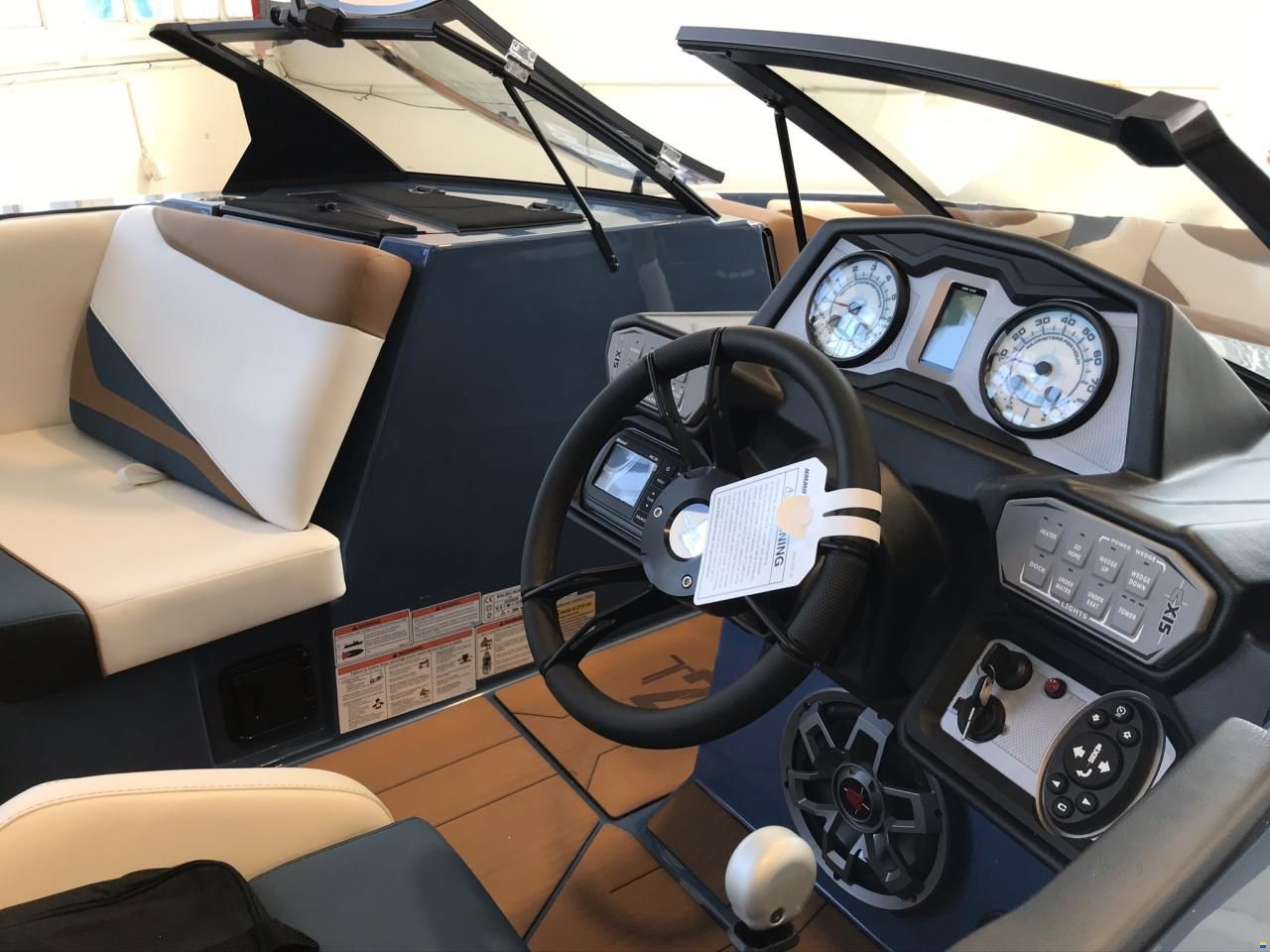 2021 Axis T22, CHF 75.000,-