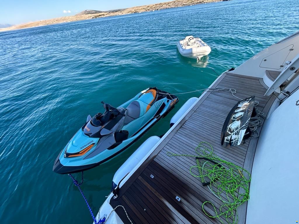2023 Bombardier Wake 230 Pro Audio iBR iDF, EUR 19.500,-