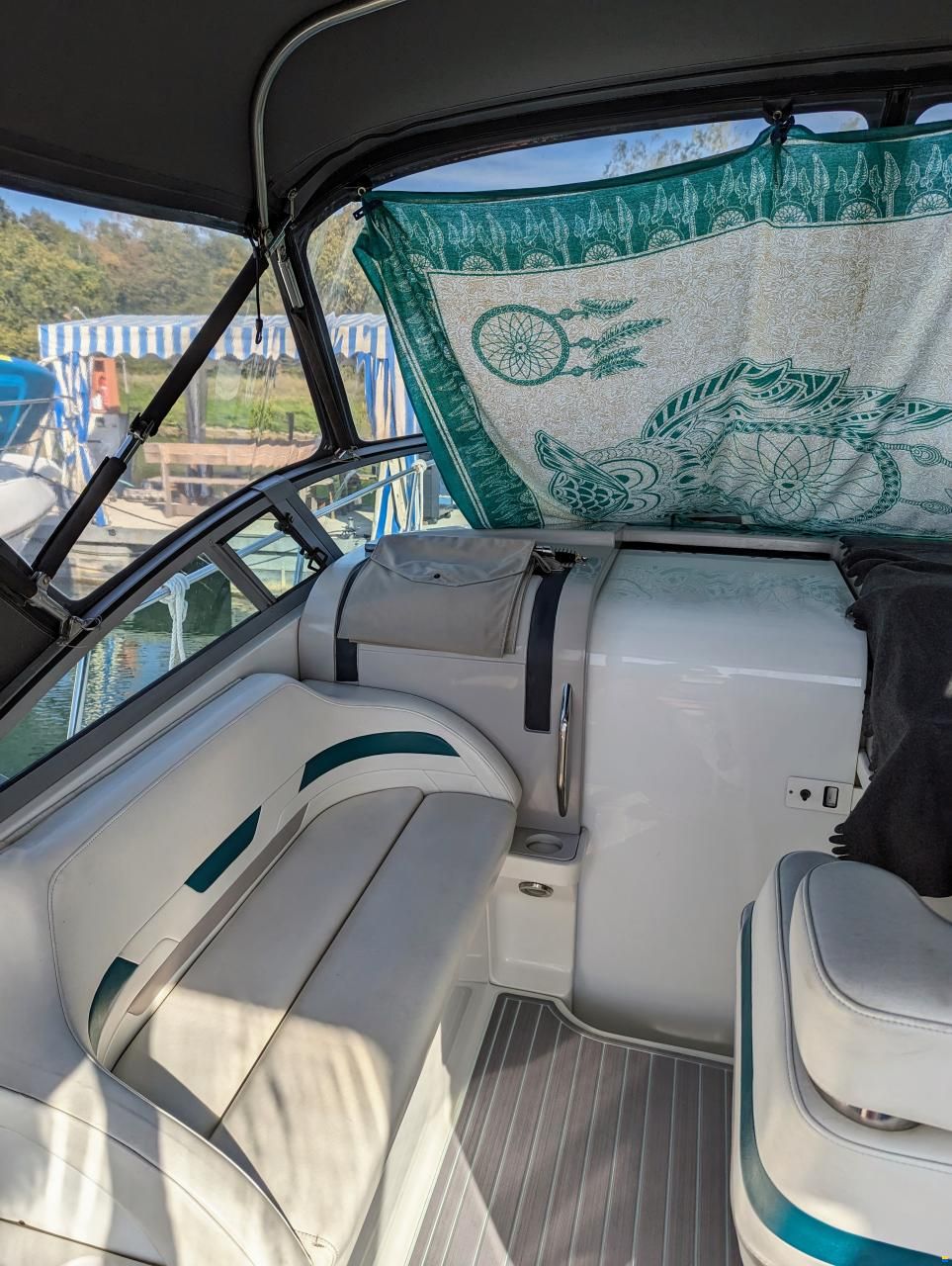 1997 Formula Cruisers Formula PC 31, EUR 68.900,-