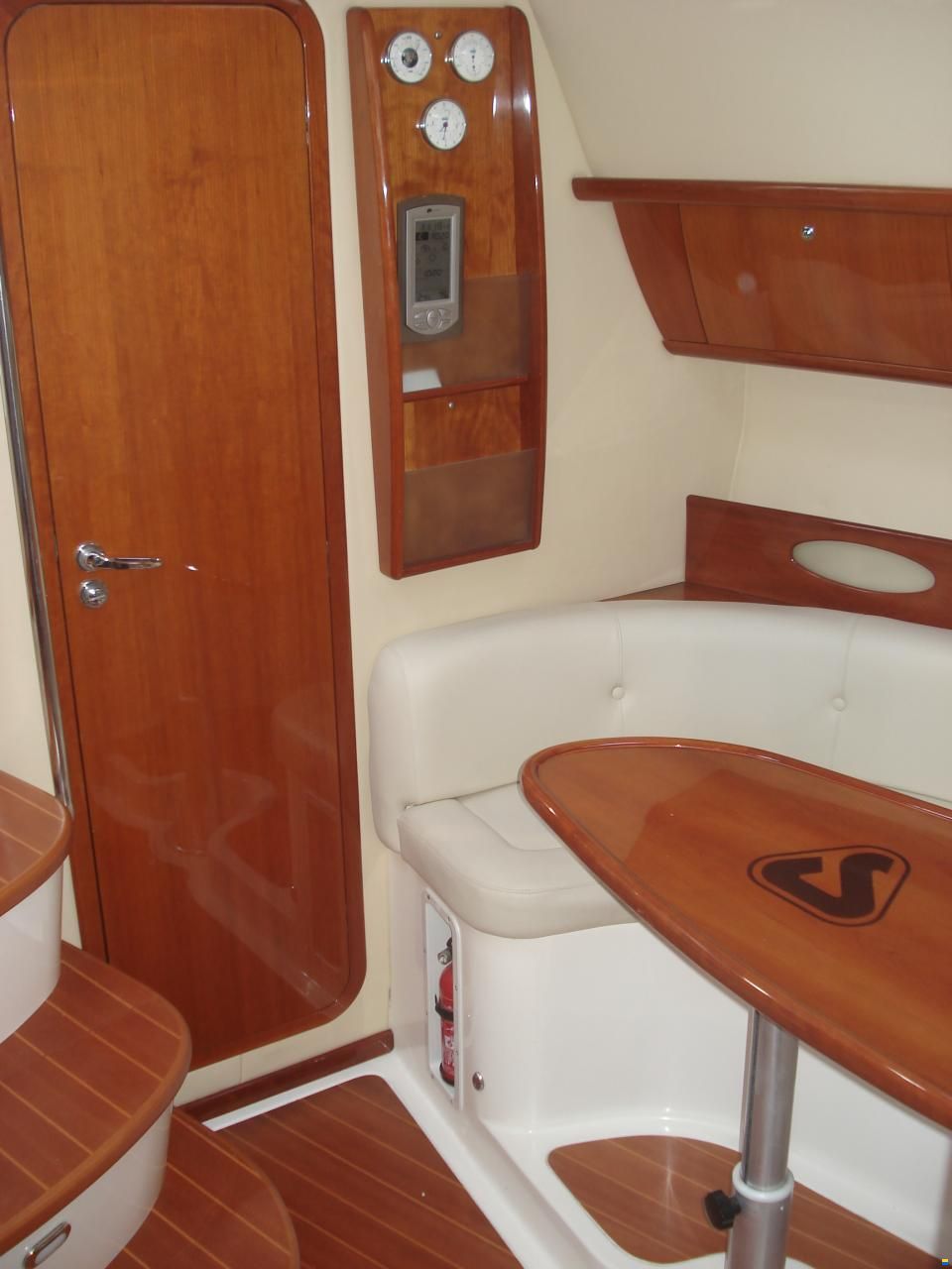 2006 C.N. Arturo Stabile STAMA 37 open, EUR 103.000,-