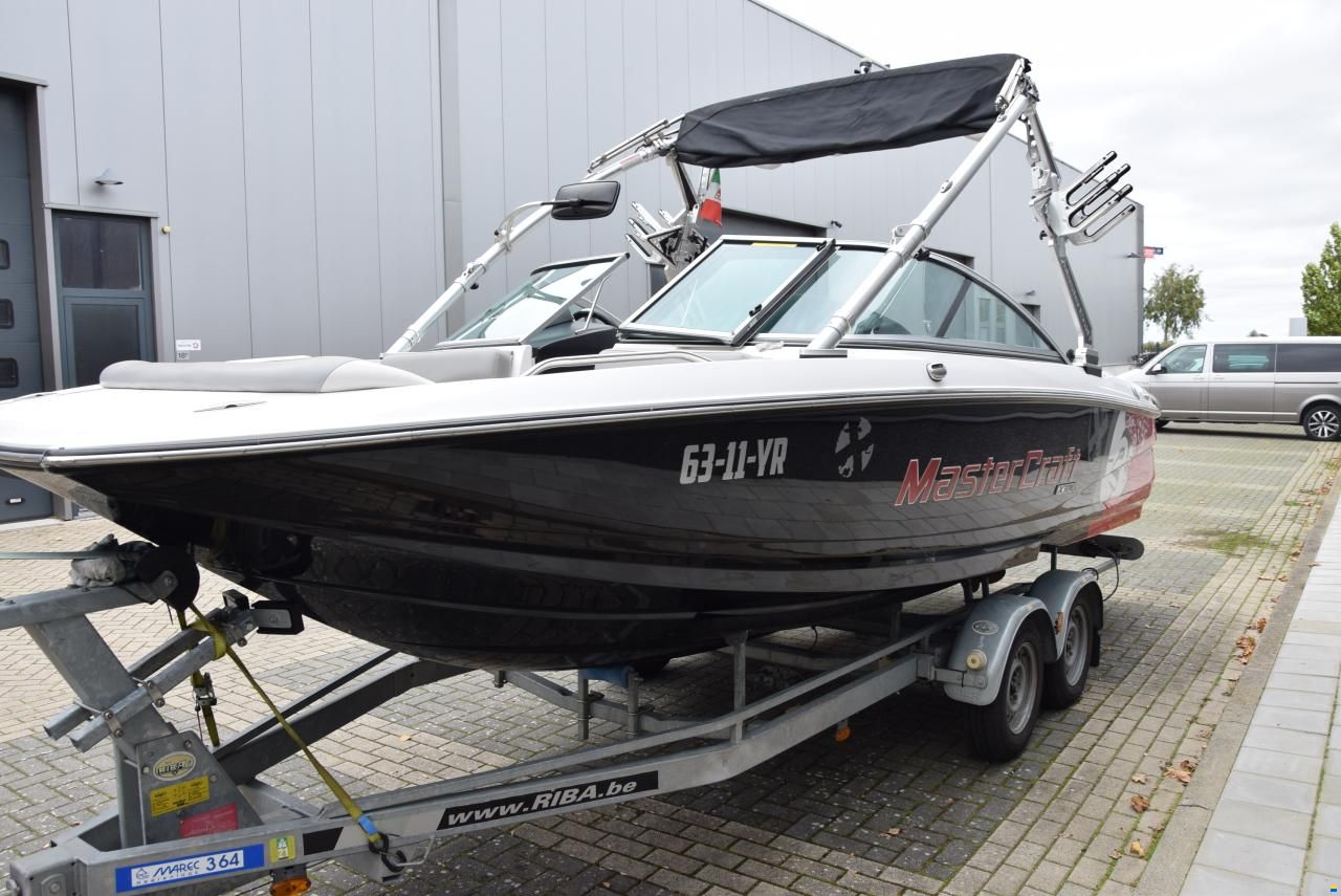 2010 MasterCraft X2, 49 500