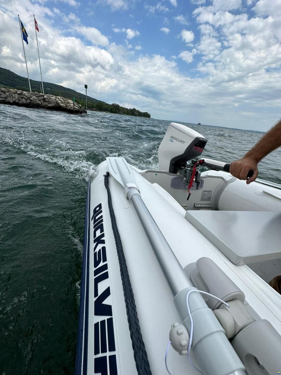 2023 Quicksilver Inflatables Airdeck 300 + moteur électrique Avator ...