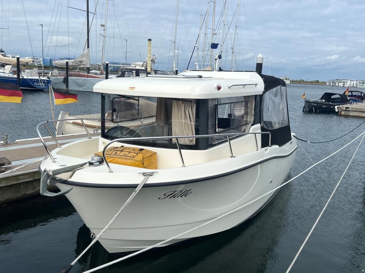 2016 Quicksilver 675 Pilothouse, EUR 39.500,-