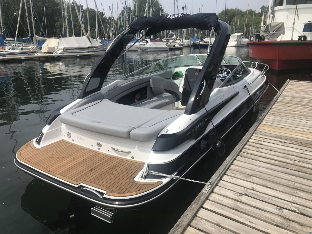 2018 Viper 243 Merc. 6.2L MP I B III 350 PS, CHF 98.000,-