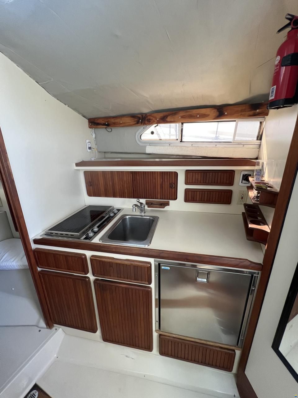 1992 Boston Whaler 31 Express, EUR 51.000,-