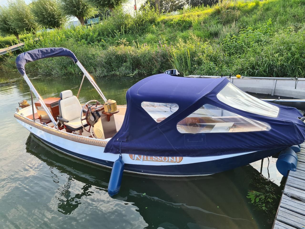 1982 Vlett, EUR 5.490,-