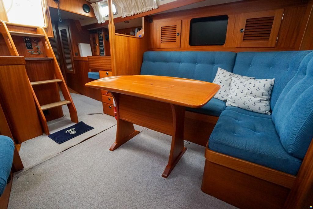 1999 Hallberg-Rassy 39, 2 395 000 SEK