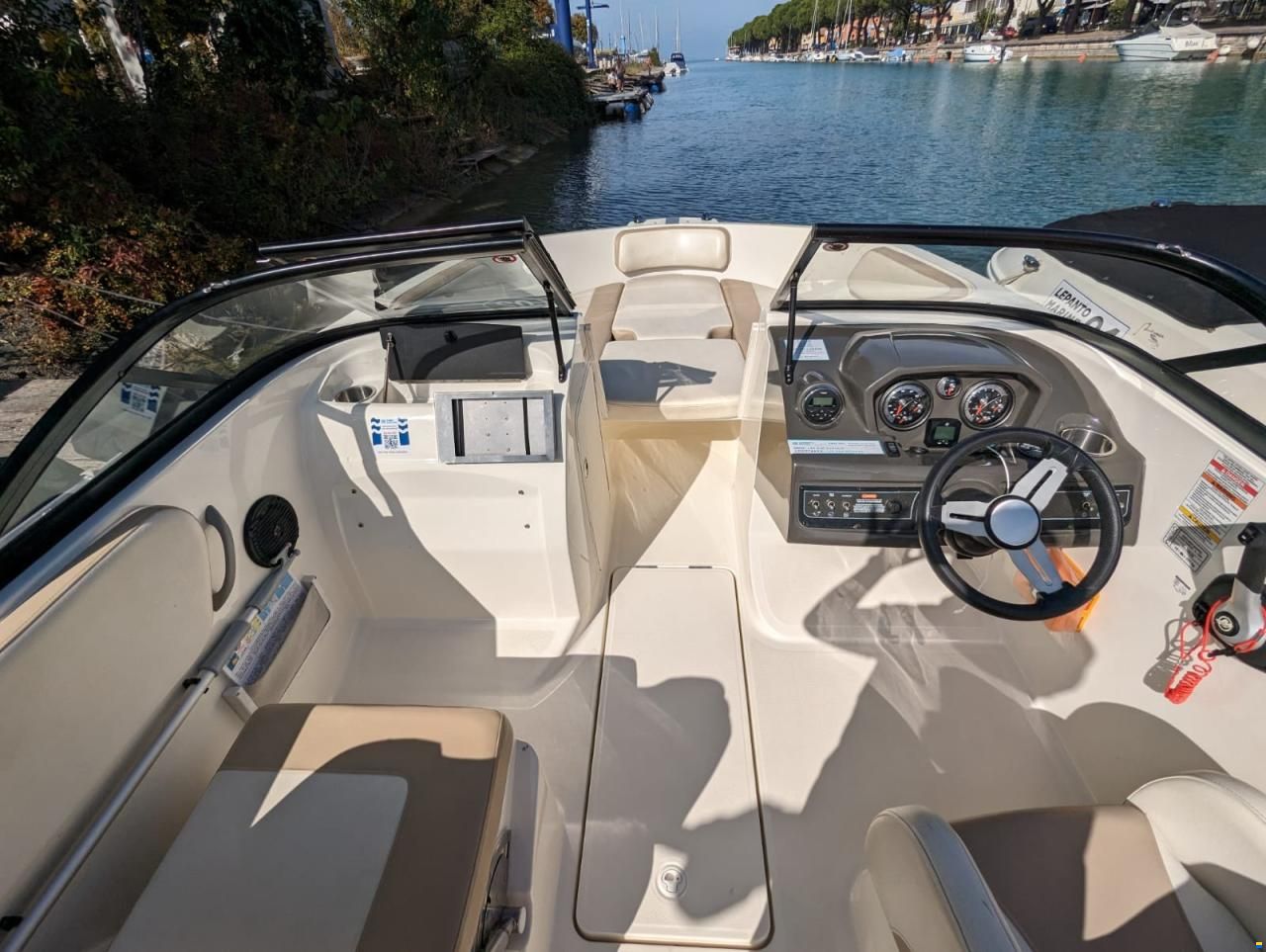 2018 Bayliner VR5, EUR 26.400,-