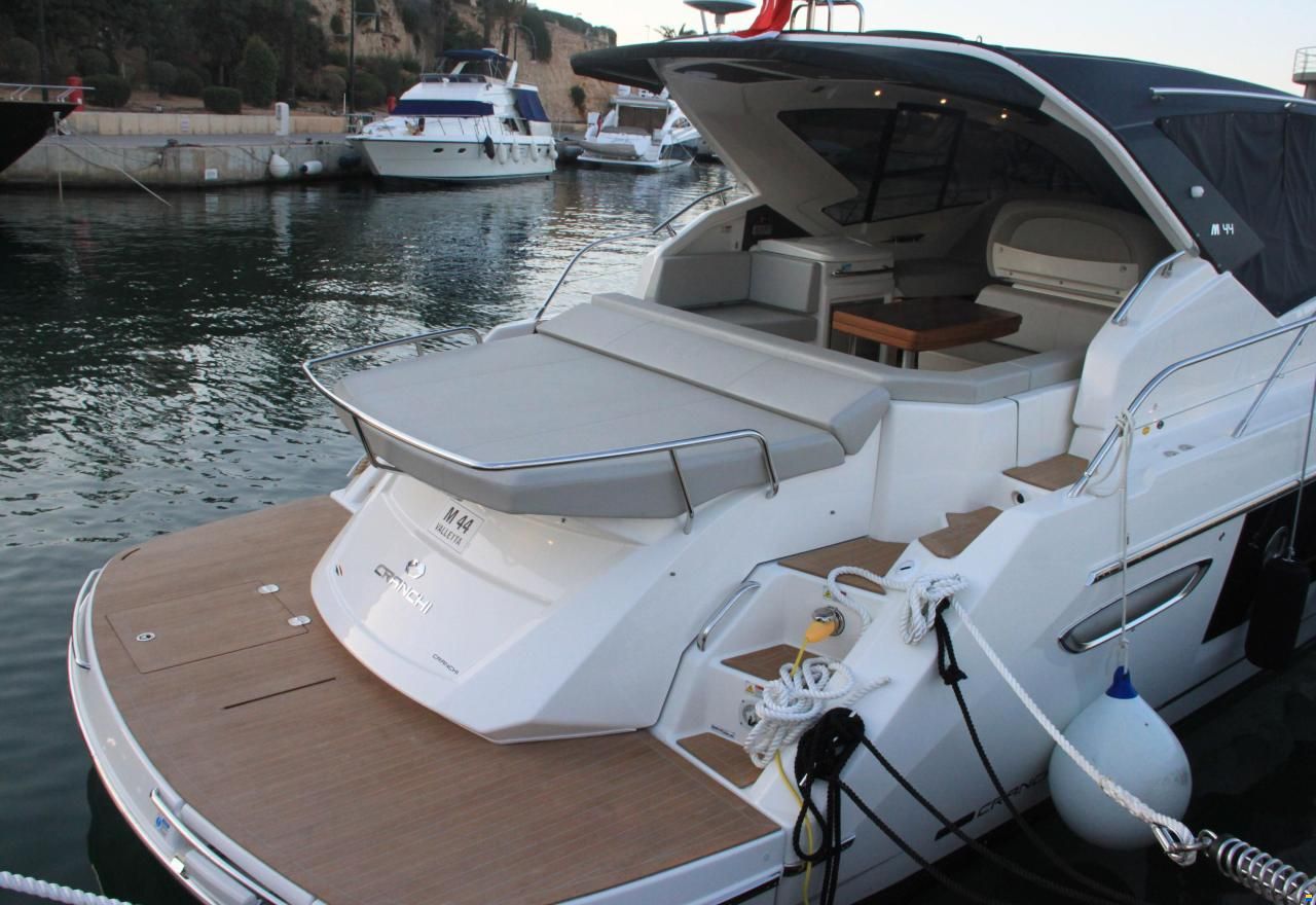 Cranchi M44, EUR 360.000,-