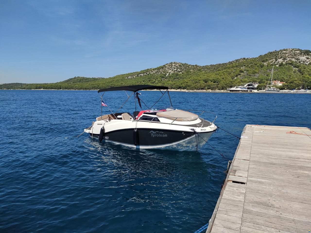 2022 Quicksilver Cabin 555, EUR 38.500,-