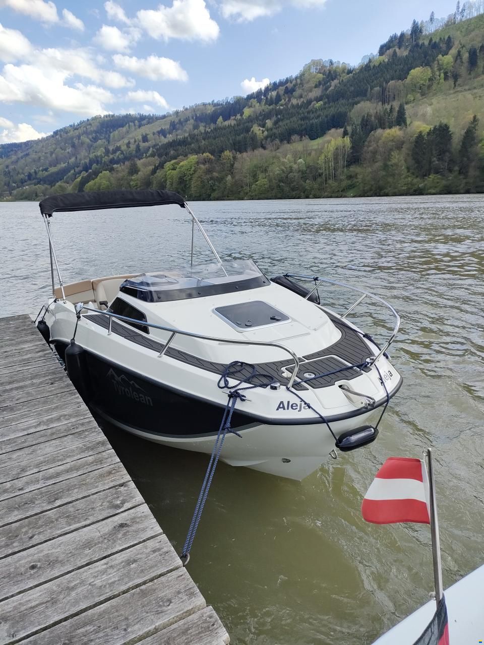2022 Quicksilver Cabin 555, EUR 38.500,-