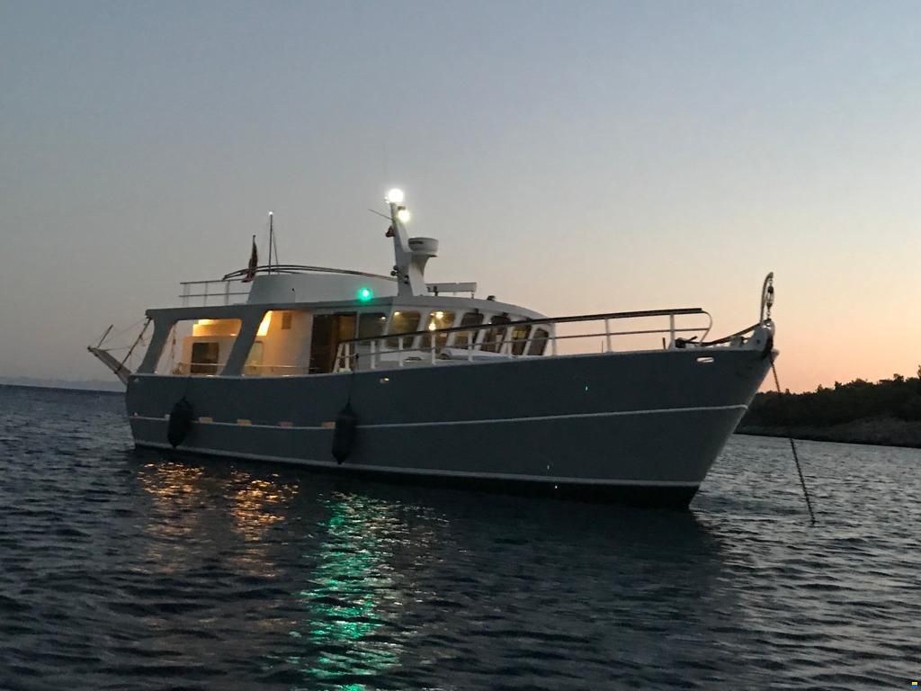 1984 TRAWLER, EUR 184.000,-