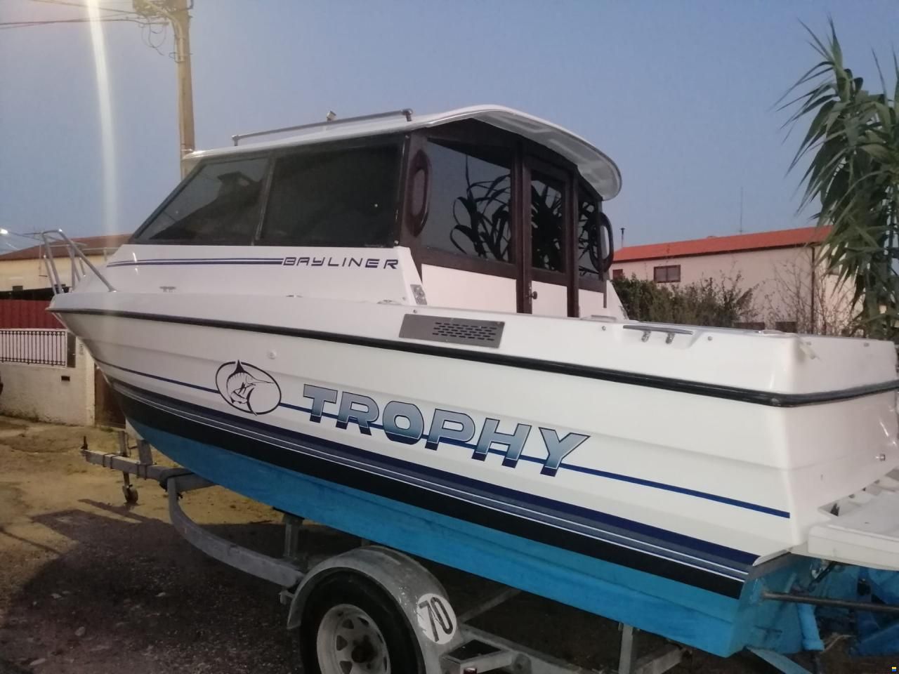 2000 Bayliner trophy, EUR 11.000,-