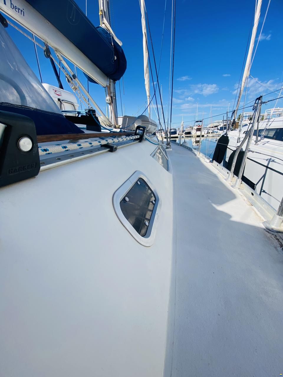 2000 Jeanneau 45.2, EUR 89.000,-