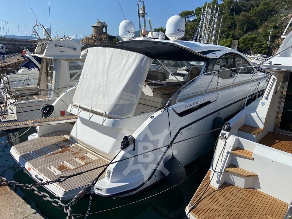 2018 Azimut Atlantis 43, 490 000