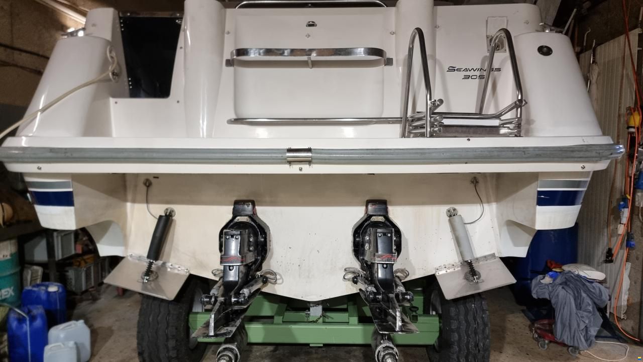 1996 Hardy Marine SeaWings 305, EUR 35.000,-