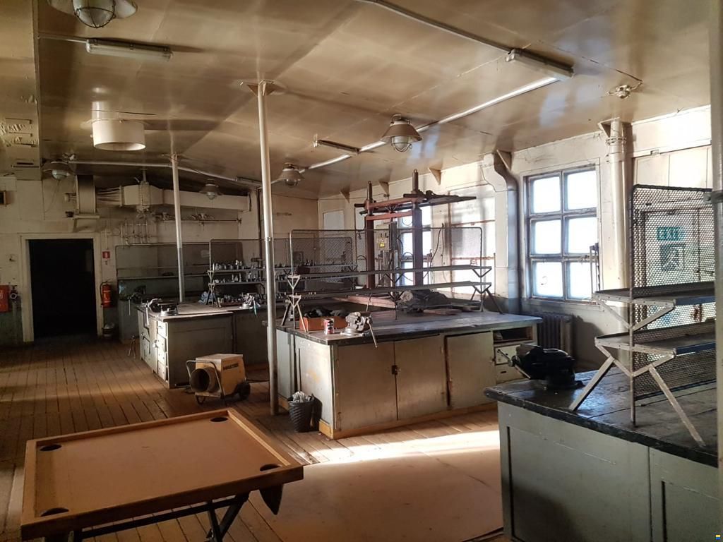 1969 Floating Workshop 858, EUR 500.000,-