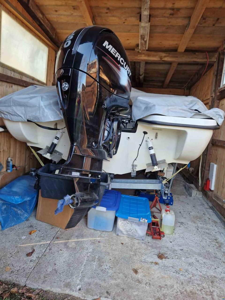 2012 Hellwig Milos V630 AB Cabin, EUR 29.500,-