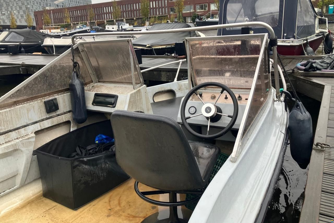 1978 Speedboot 510, EUR 100,-