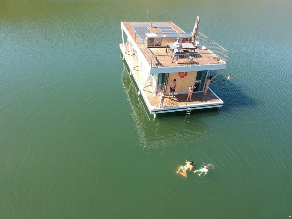 2020 Floating Floatwing base 14m to sell