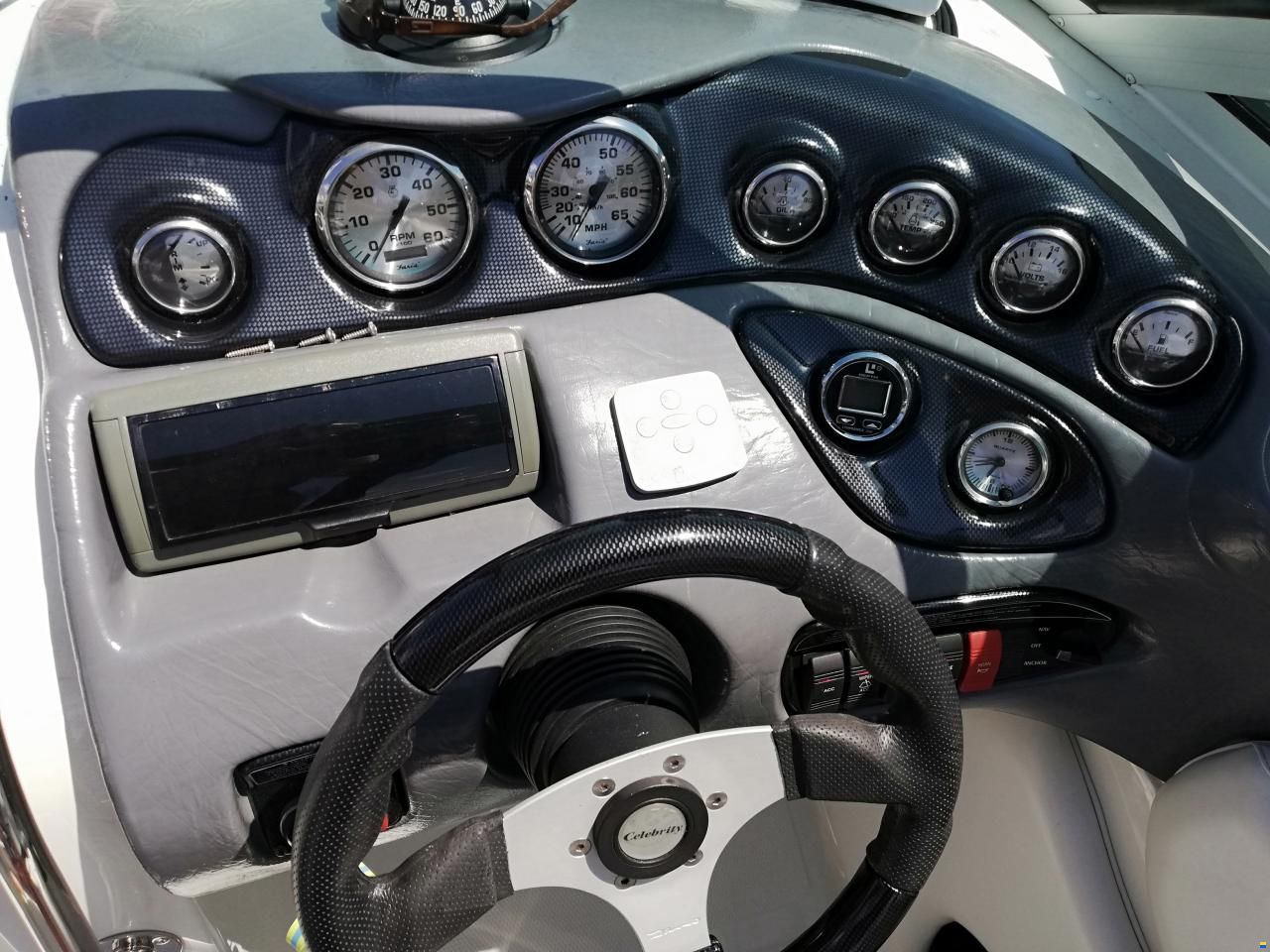 2000 Celebrity 240, EUR 29.900,-