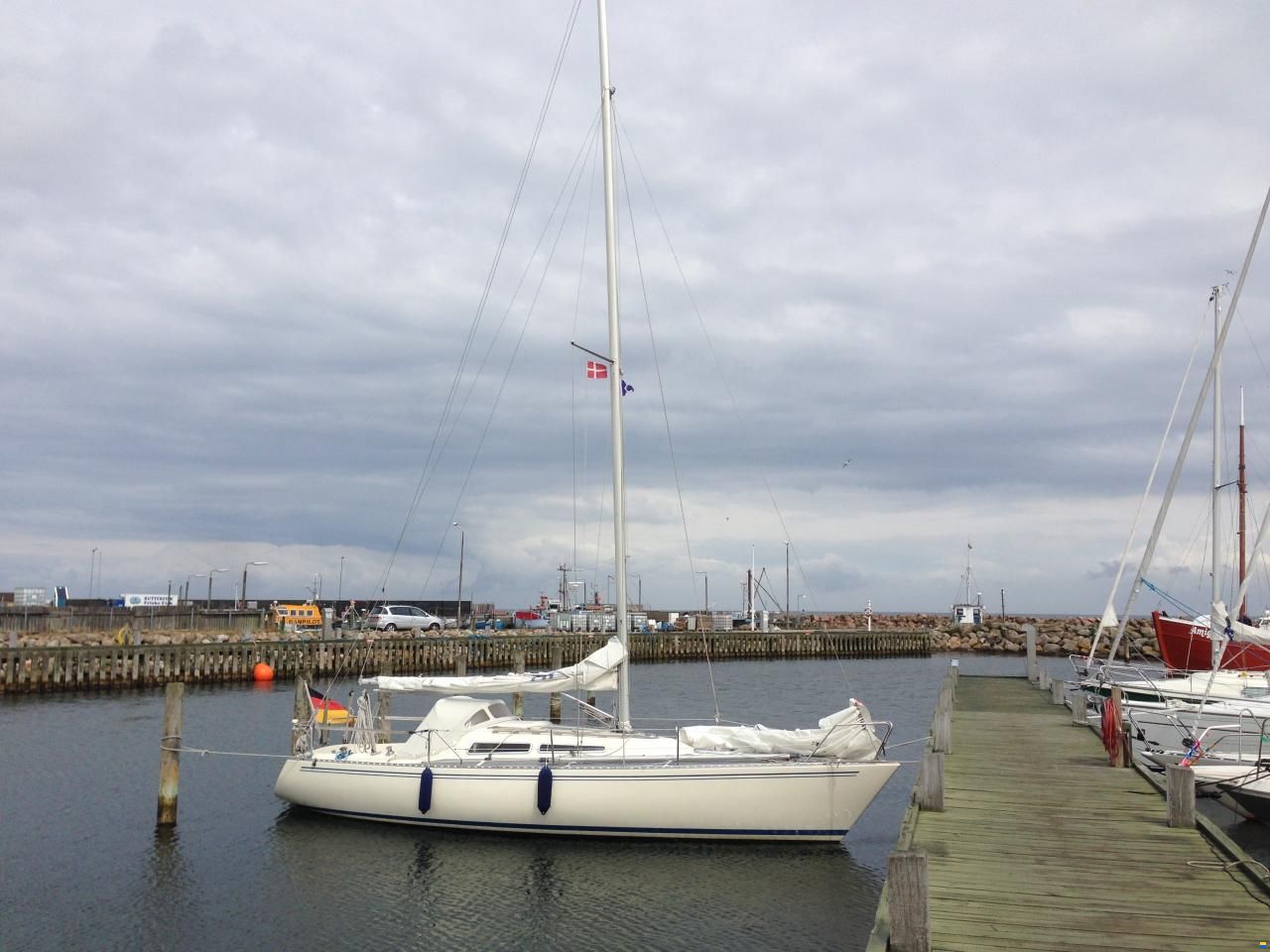 1988 Larsen 28, EUR 25.900,-