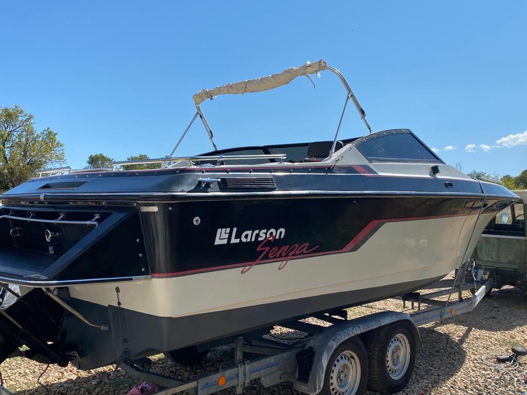 1990 Larson V220 Senga, EUR 10.500,-