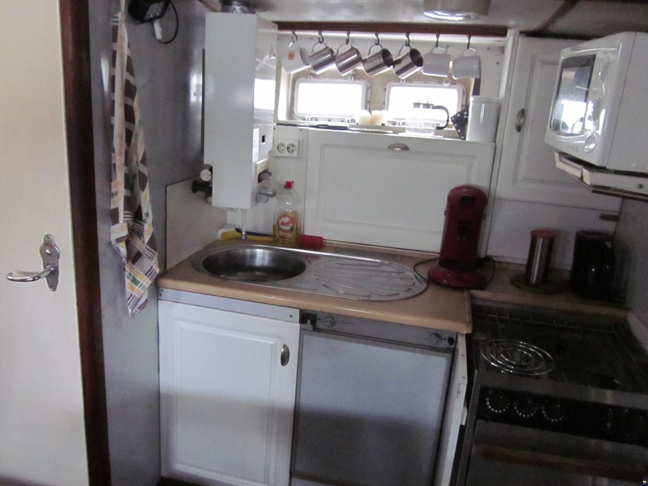 1974 MAB 12 VEB Yachtwerft Berlin, EUR 32.000,-