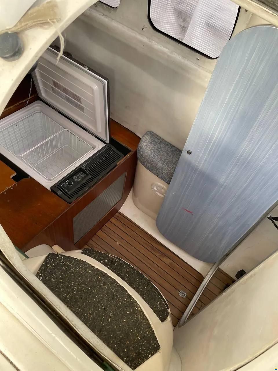Catamaran Aquilón 800, EUR 80,000