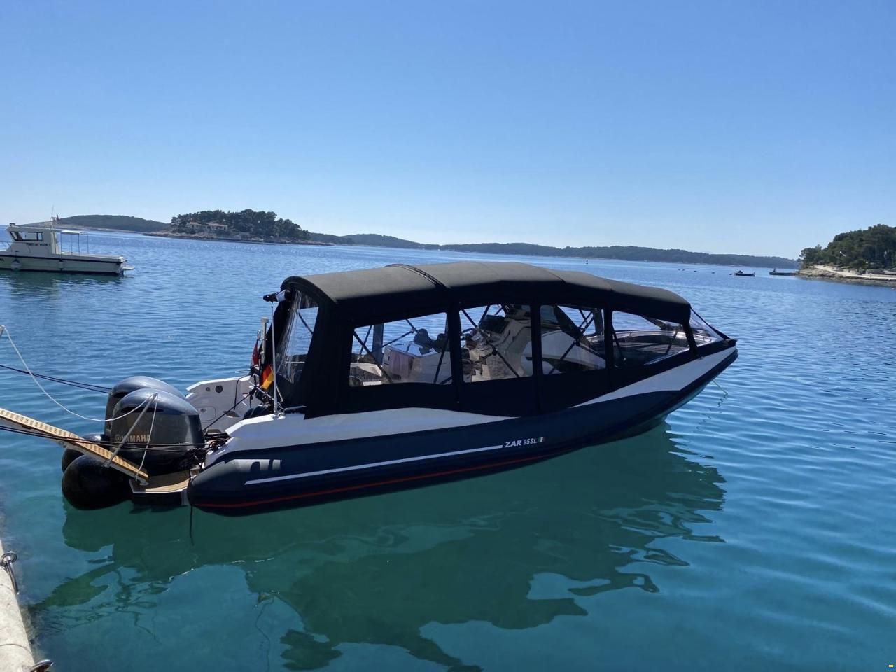 2020 ZAR Formenti ZAR 95 SL Sport Luxury Gebrauchtboot, EUR 199.500,-