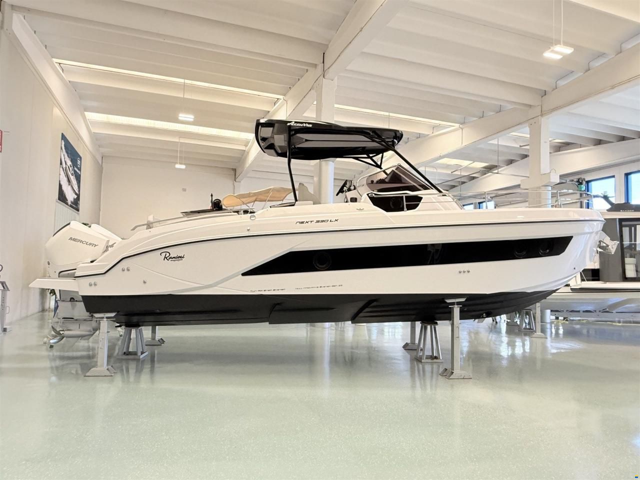 2024 Ranieri Next 330 LX, 249 000 EUR