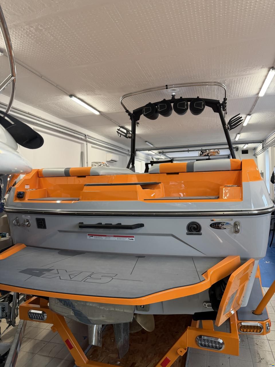 2025 Axis A245, 135.000 EUR