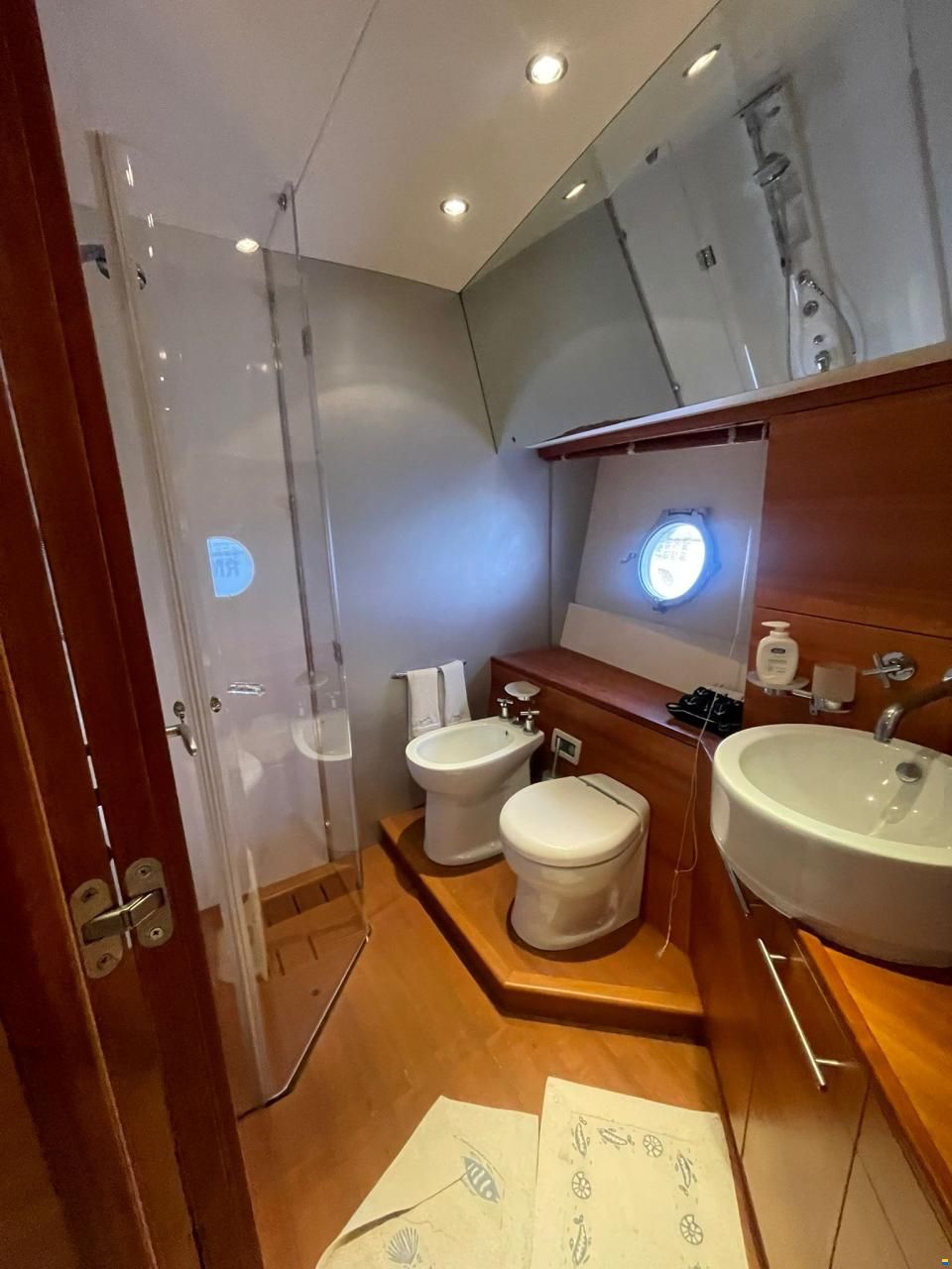 2008 AICON Yachts Aicon 64 Fly Bridge, 390 000 EUR