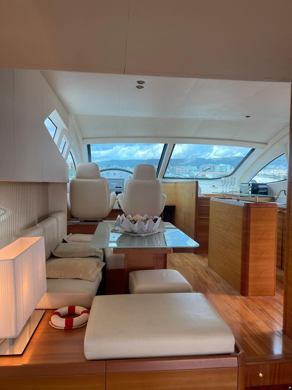 2008 AICON Yachts Aicon 64 Fly Bridge, 390.000 EUR